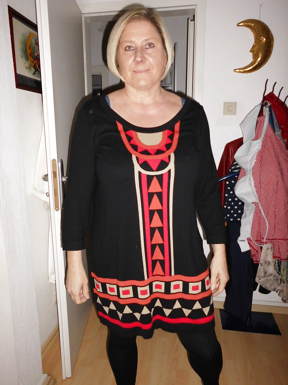 Przykładowa 50-latka nago