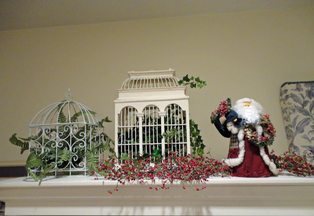 Notes from Norma: Santa, Santa Everywhere!