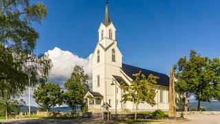 Turer i hytt og gevær.: Bø kirker 140819