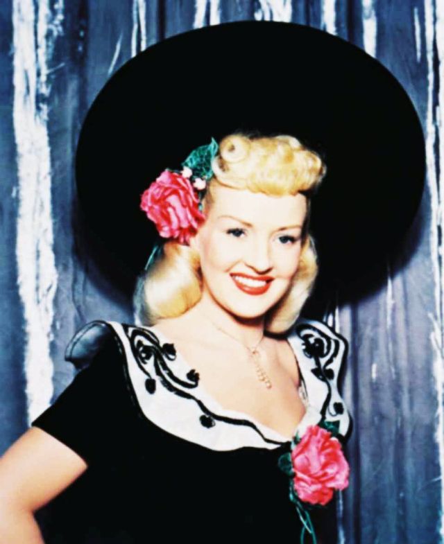 30 Stunning Color Photos of Betty Grable in the 1940s and 1950s ...