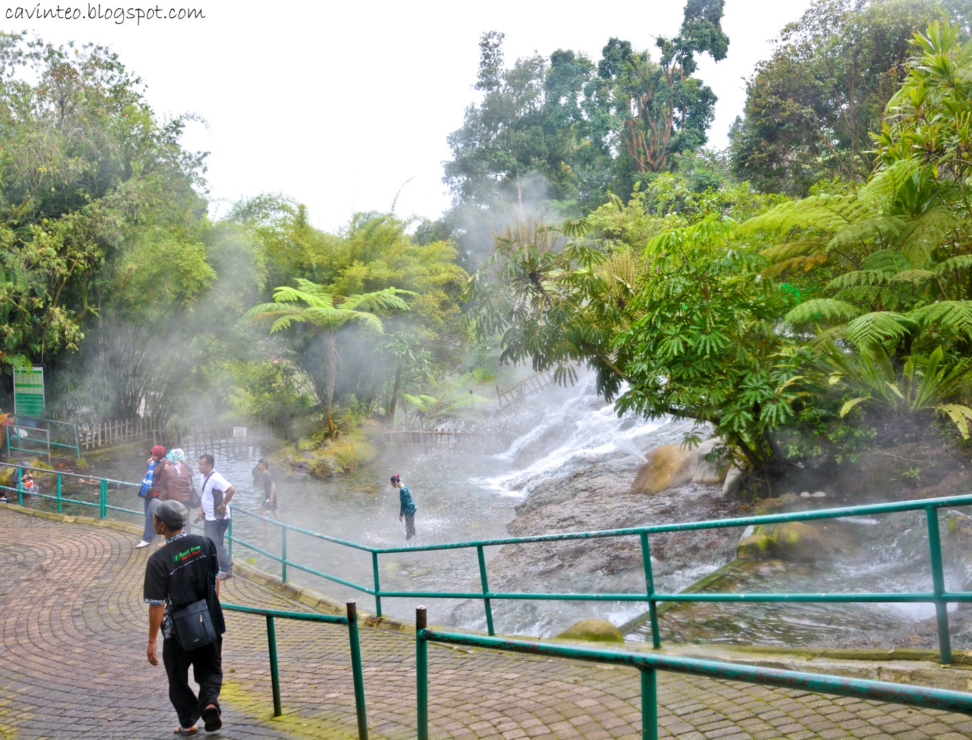 Entree Kibbles: Sari Ater Hot Spring Park aka Ciater Hot Spring ...
