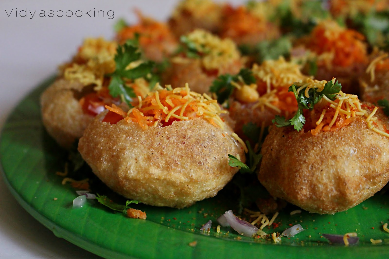 Street Food Series: Sukha Masala Puri/ Lemon Puri/ Dry Masala Puri Recipe