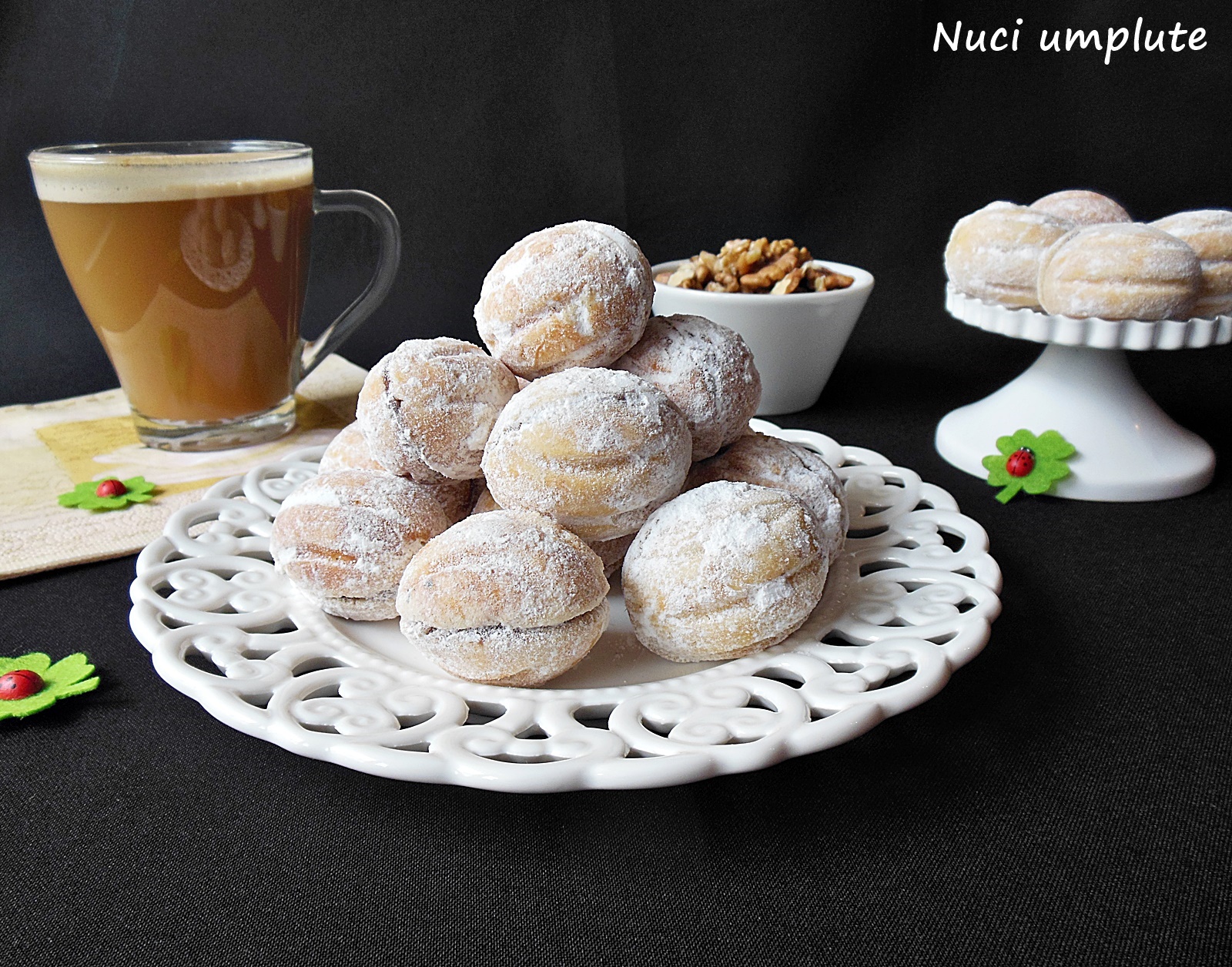 Rocsy in bucatarie: Nuci umplute