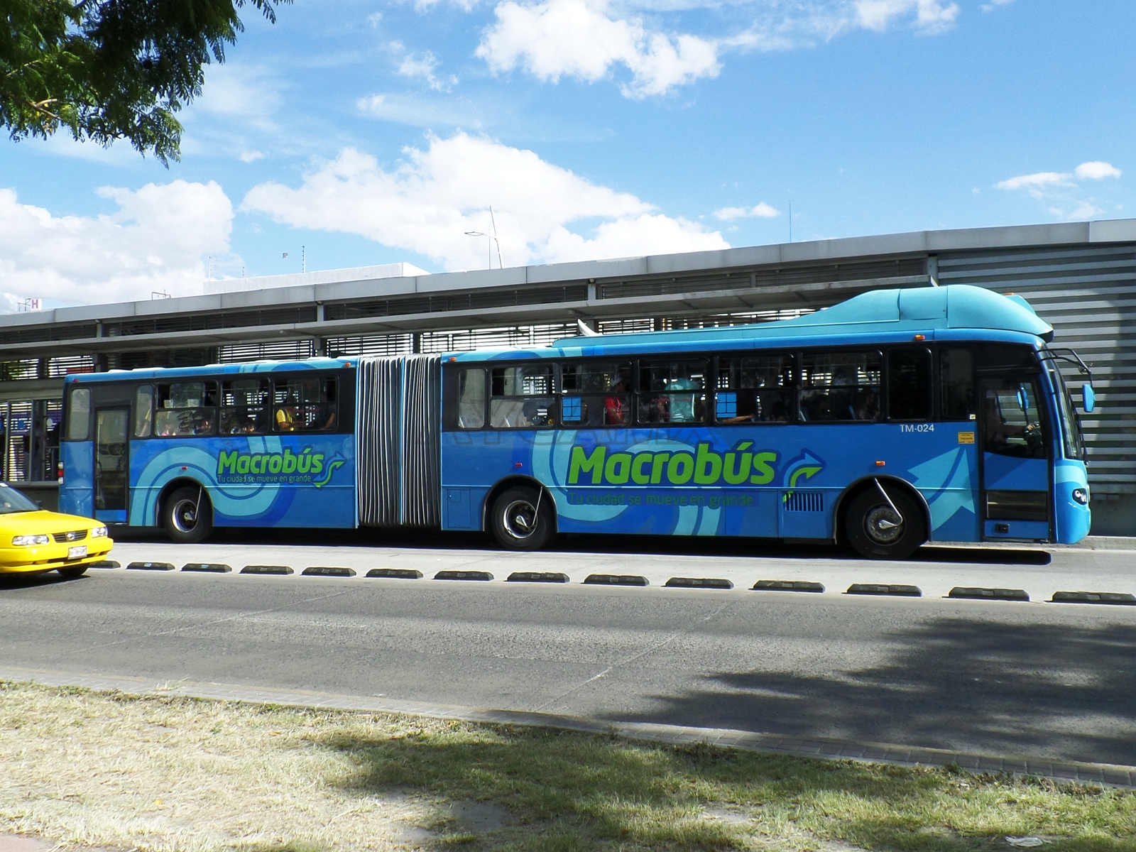 AYCAMX - Autobuses y Camiones México : Camiones Jalisco 8. Macrobús ...