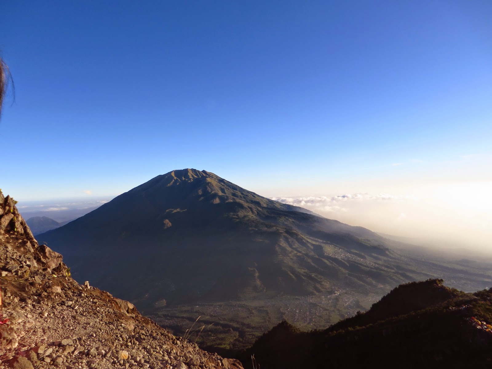 17 AGUSTUS 2014 DI PUNCAK GUNUNG MERAPI ~ adventure