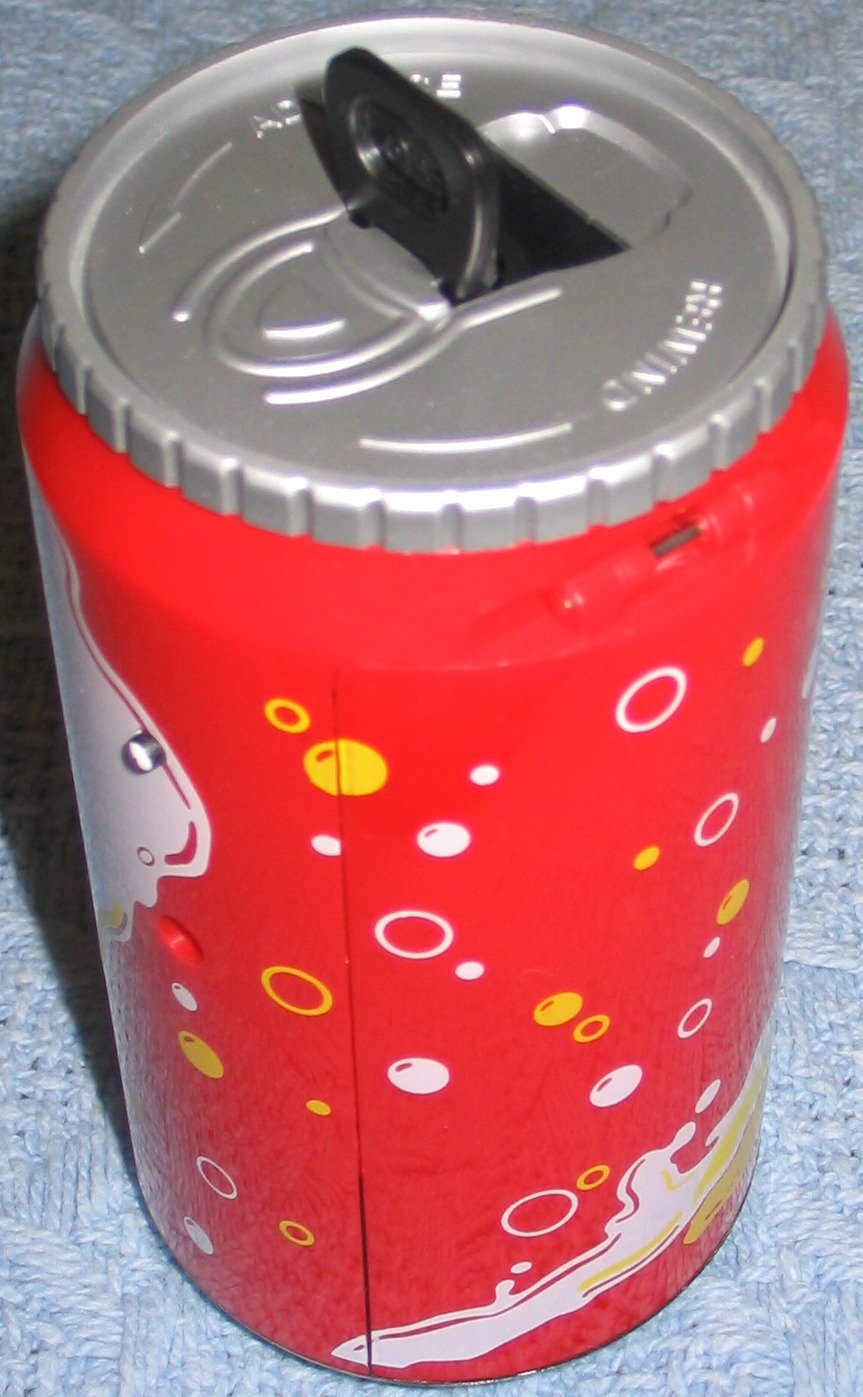 The Chens: The User's Review: Smile! 35mm Film Camera In Soda Can Shape