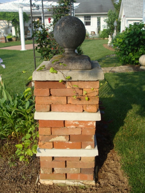Fleur Cottage: Brick Columns