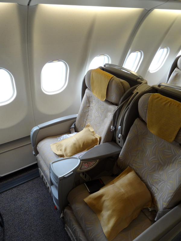 Miles To Go...: Cambodia April 2012 - CNAC VIP Lounge HKG and Asiana ...