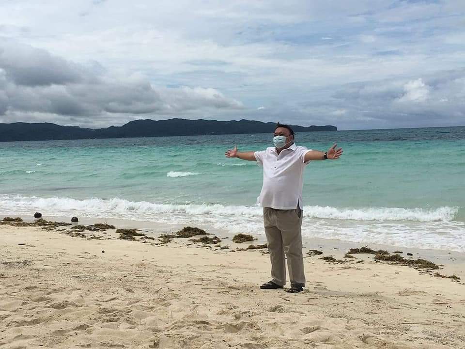 Harry Roque invites us to Boracay ~ Wazzup Pilipinas News and Events