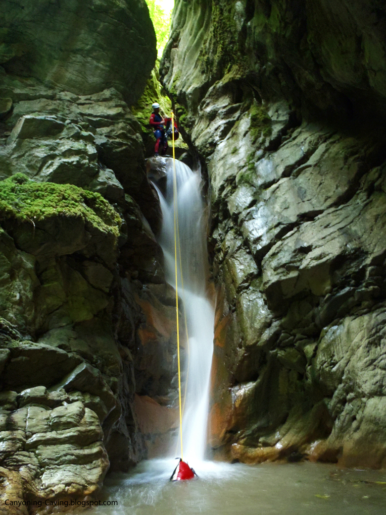 Canyoning - Caving: Φαράγγι "Ροσκά", Ευρυτανία