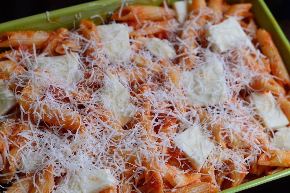 Paste la cuptor, cu rosii si mozzarella - CAIETUL CU RETETE