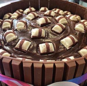 Receita do Bolo Kinder Ovo - Festa Free