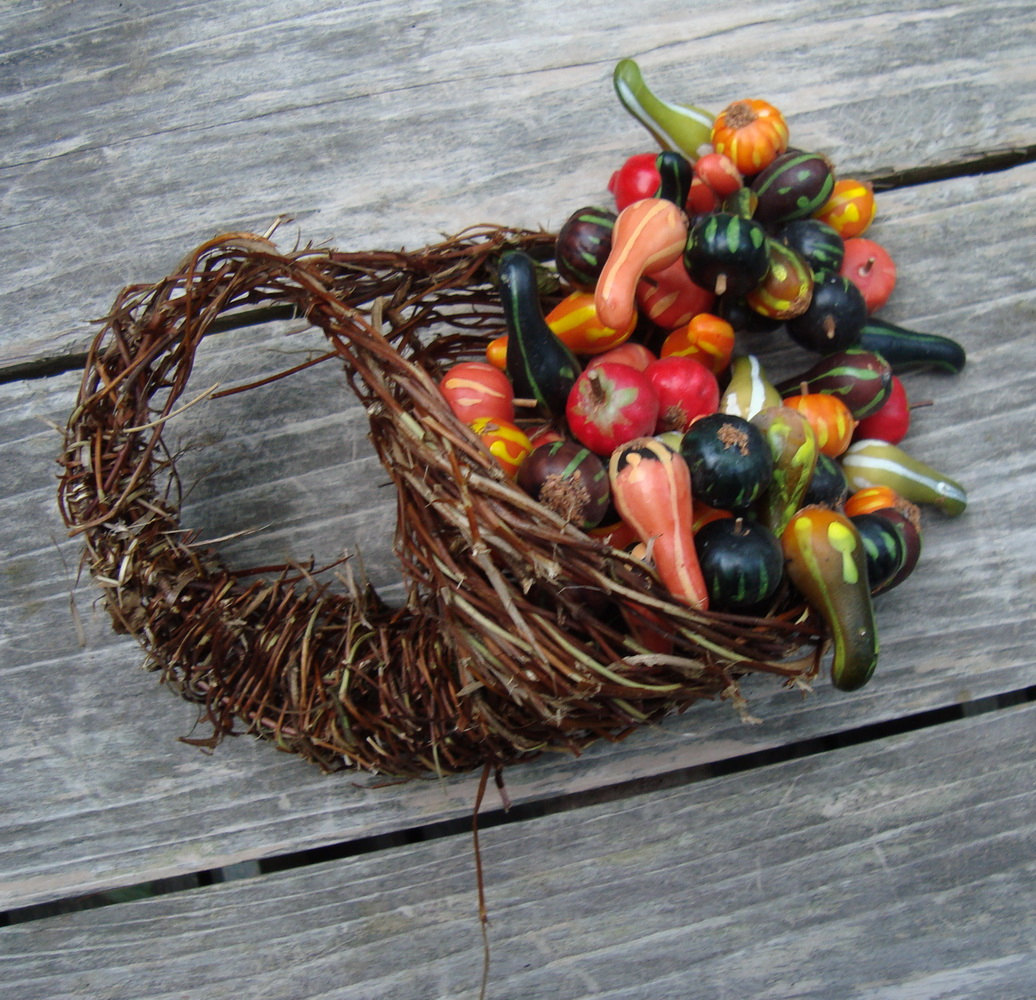 Catching The Moon: Weaving My Life: Make A Cornucopia for Autumn!