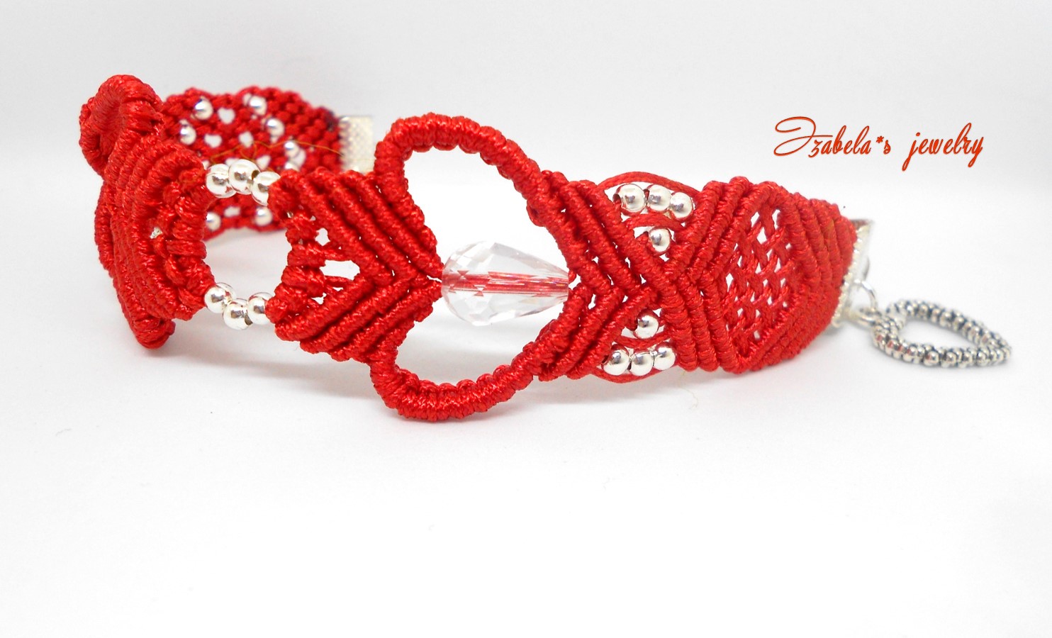 Macrame red asymmetric bracelet / Izabela craftwork