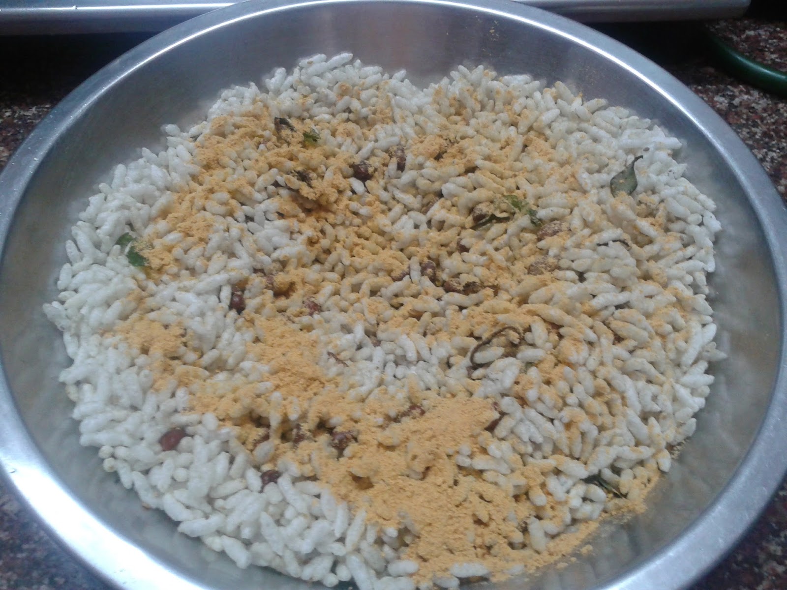 Leena's Healthy Recipes: HEALTHY RECIPE : SPICY PUFF RICE SNACK