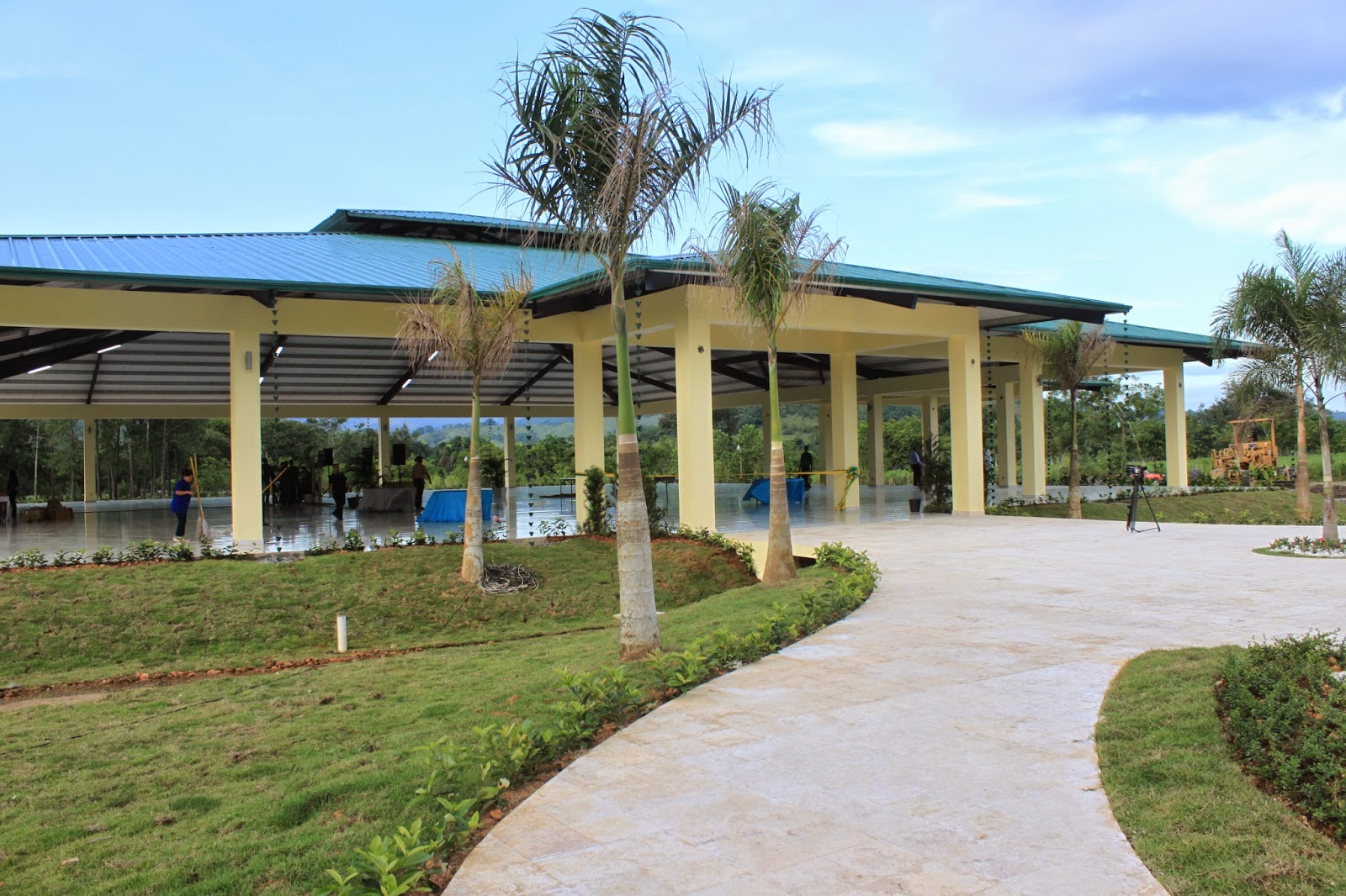 RESPLANDOR.COM.DO: Cooperativa Maimón Inaugura Salón Multiusos De La ...