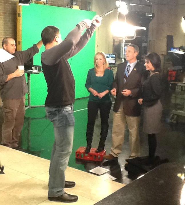 THE APPRECIATION OF BOOTED NEWS WOMEN BLOG : beth hunt