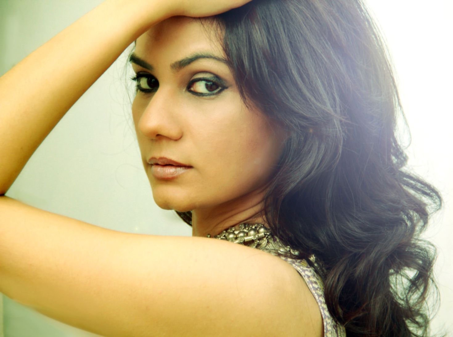 1985 / Tanvi Shah / 탄비 샤 / Singer