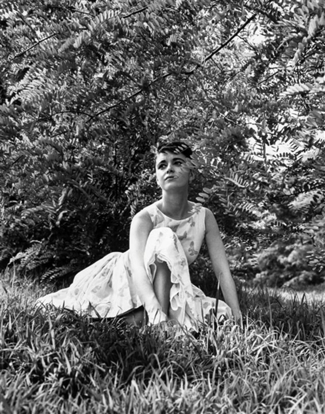 40 Gorgeous Photos of Young Beautiful and Talented Anna Maria ...