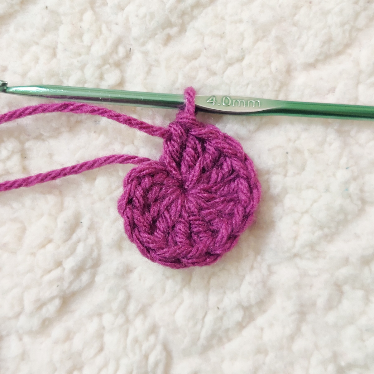 Raji's Craft Hobby: Outline Flower Crochet Potholder