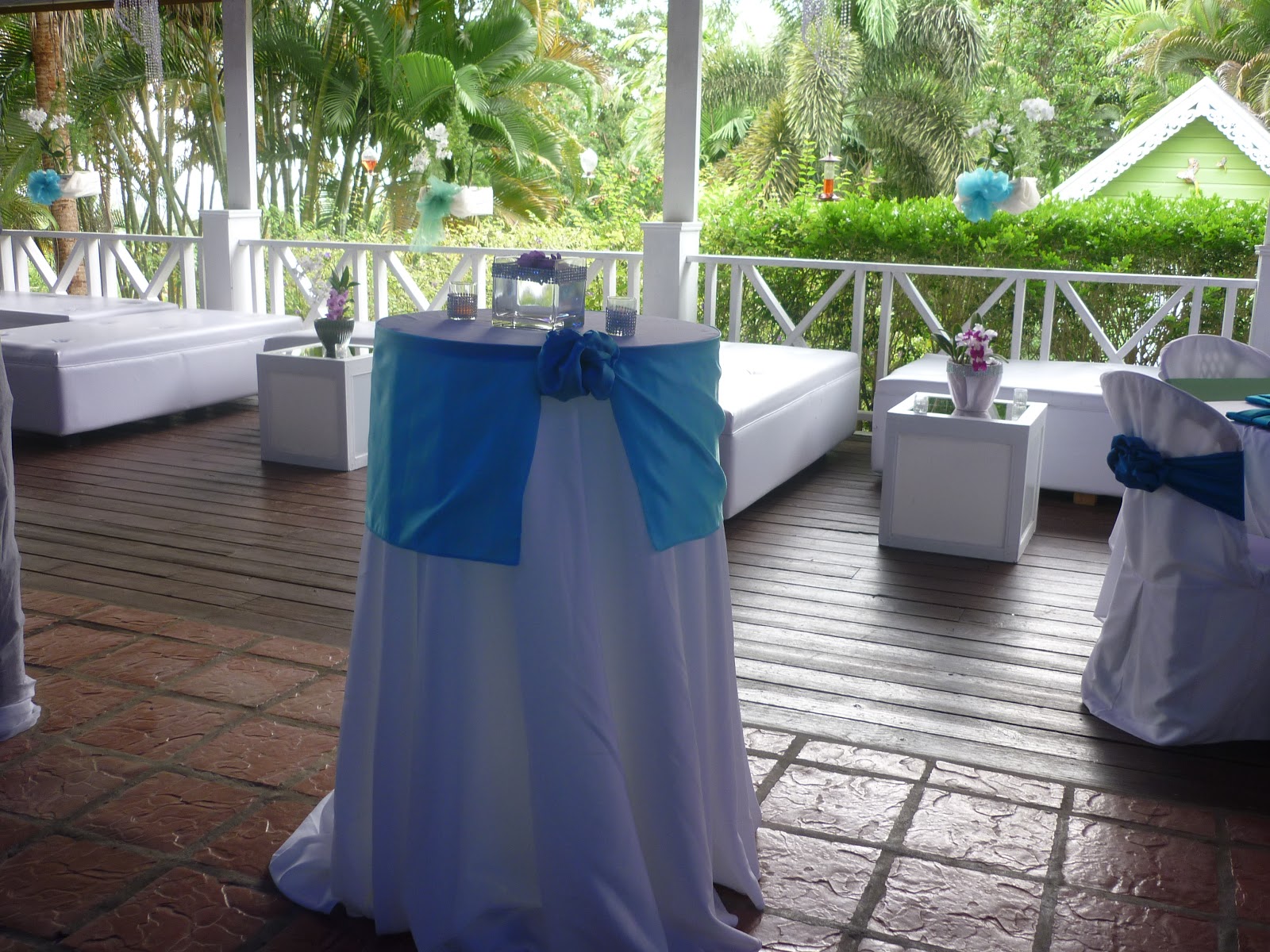 SANOJAH'S: Pretty Ideas with Cocktail Table Linens