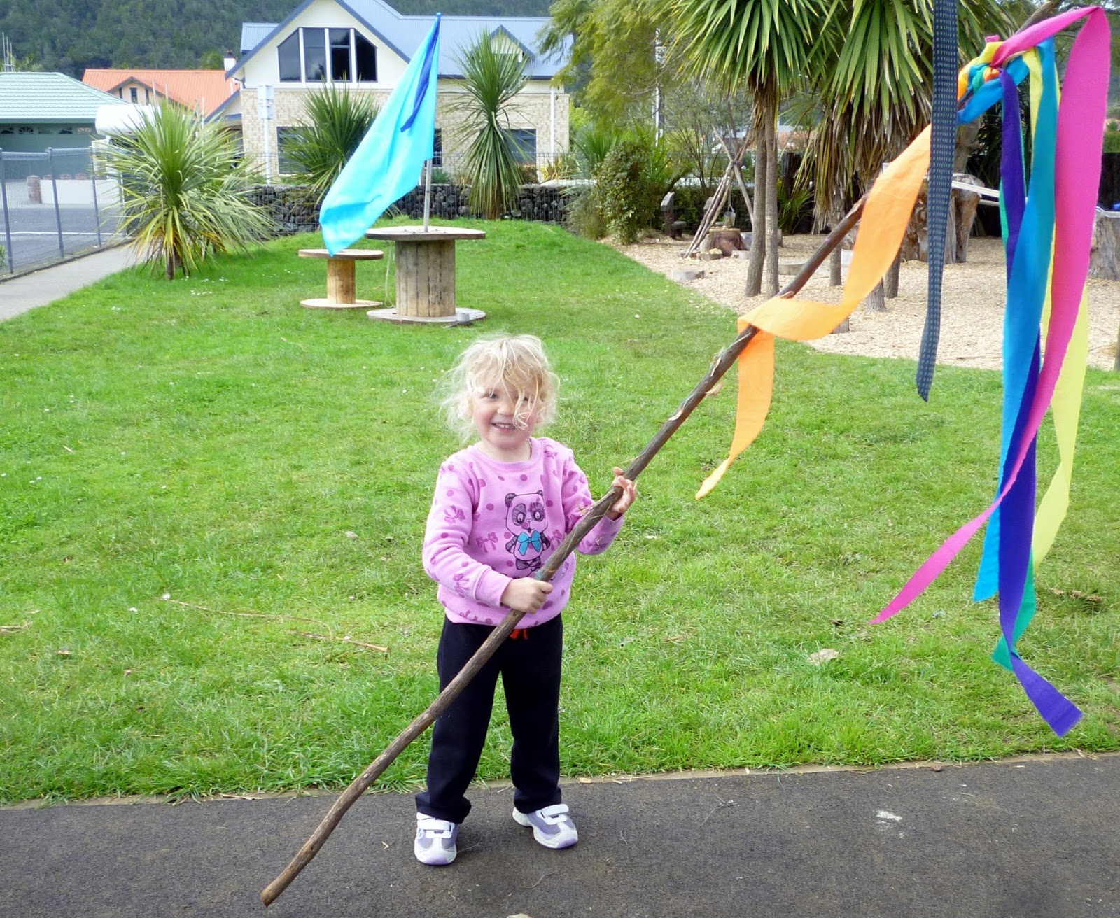 Mairtown Kindergarten: The possibilities of a stick