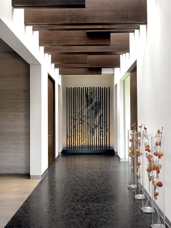 AMAZING SPACES - LOBBY