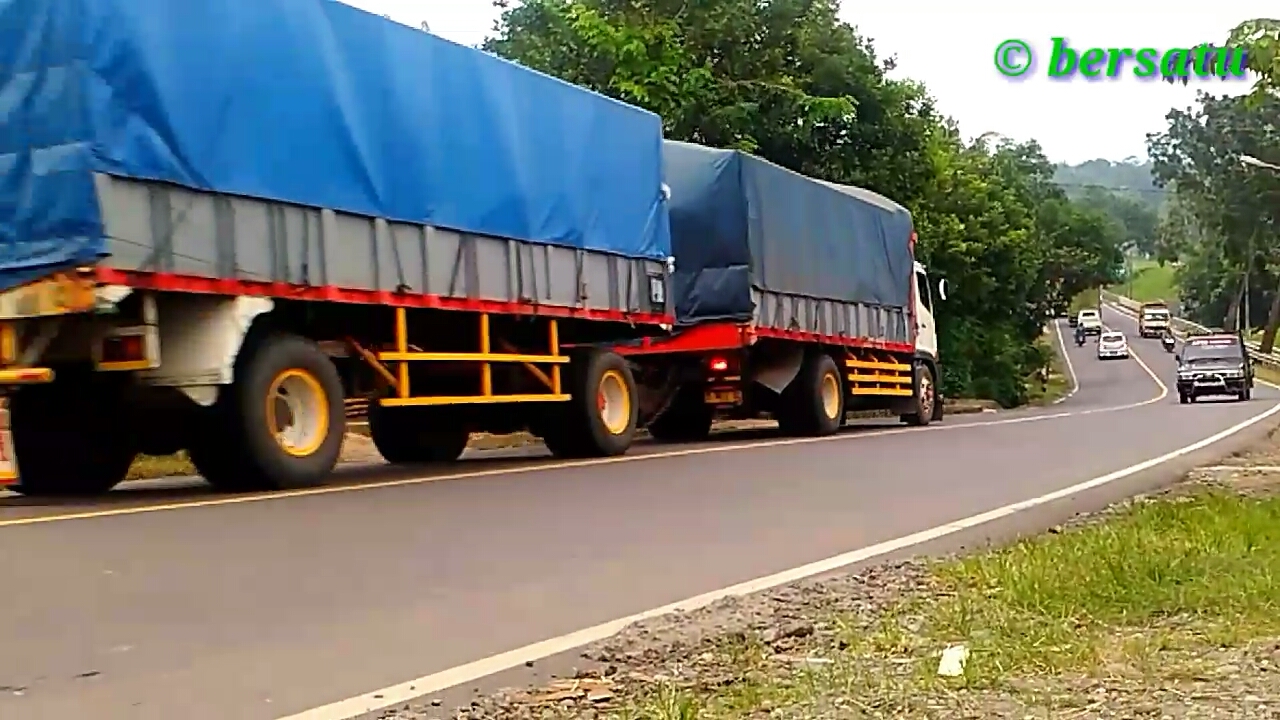 TRUCK KONTAINER TRUK GANDENG TRUCK TRAILER CAR CARRIER HINO TRUCKS