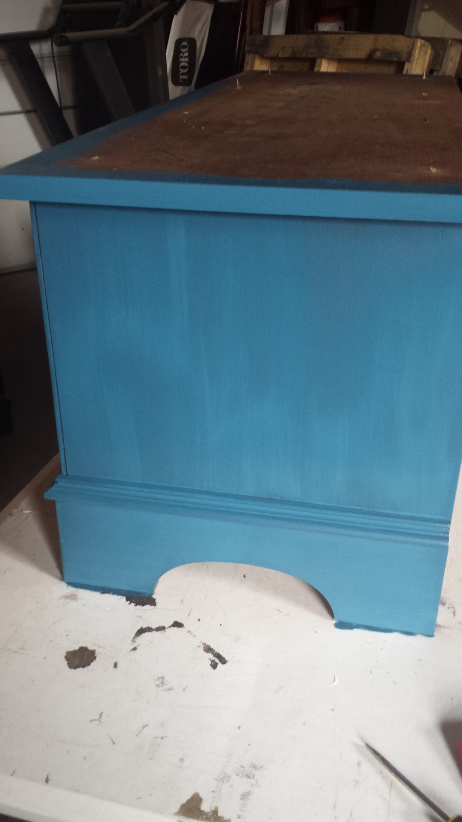 Lilly's Home Designs: Beautiful Behr's Bermudan Blue Cedar Chest