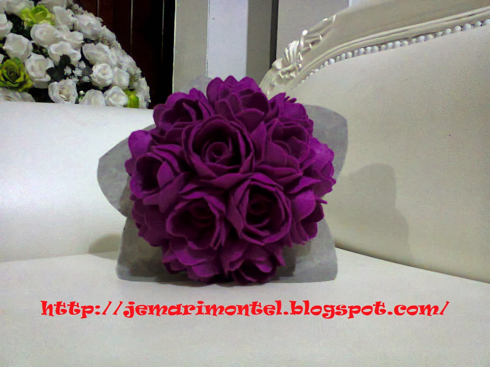 Bunga Tangan Cekmin Nimsay: Felt Roses Hand Bouquet with Felt Leaves ...