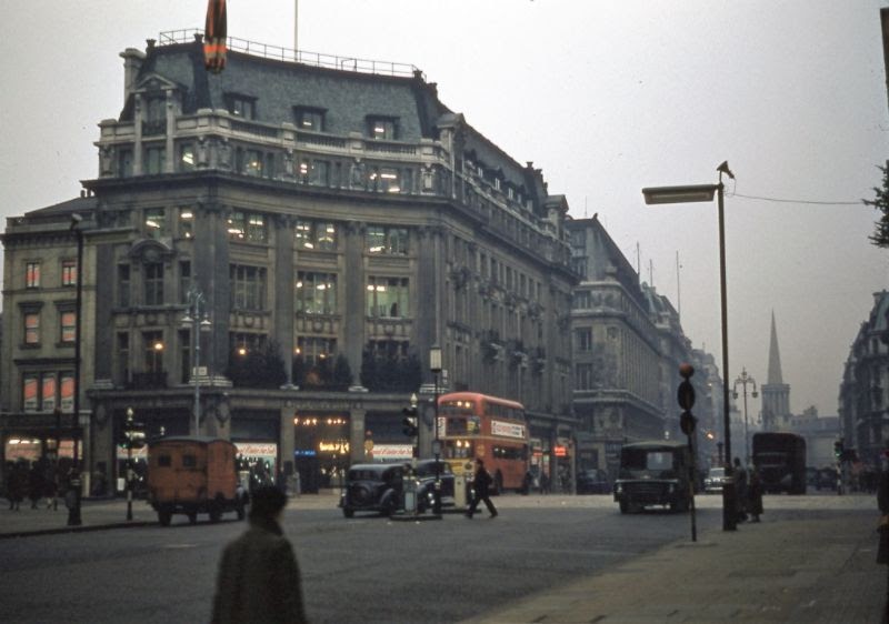 Wonderful Vintage Kodachrome Photos of London in the 1950s ~ Vintage ...