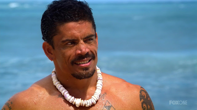 ausCAPS: Kala Alexander shirtless in Hawaii Five-0 1-22 "Ho'ohuli Na'au"