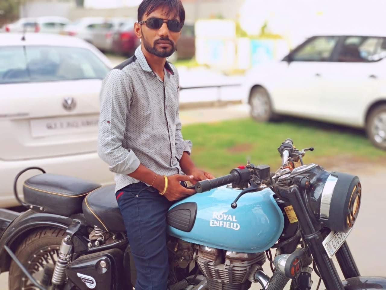Hiren Kukadiya Hiren Kukadiya