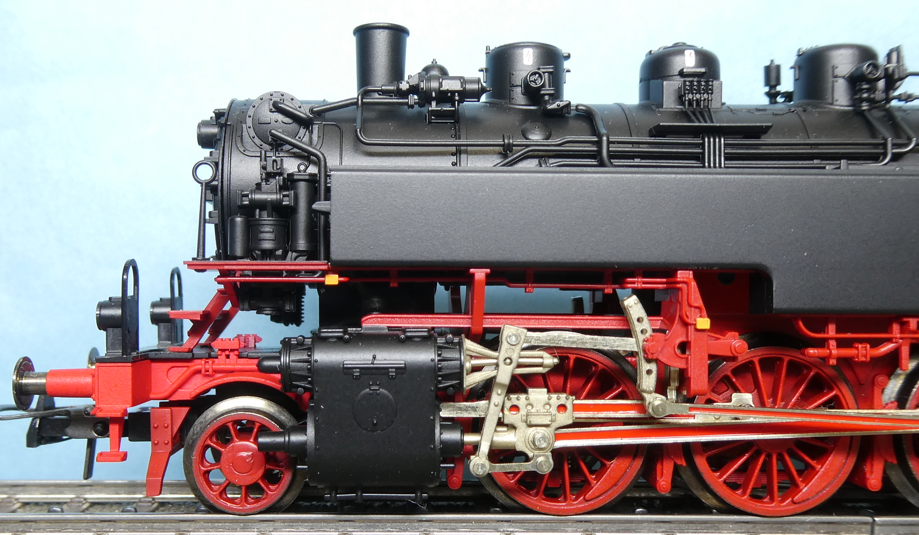 ドイツ連邦鉄道 DB 貨物用タンク式蒸気機関車 BR 86 739号機 (Fleischmann 4086)