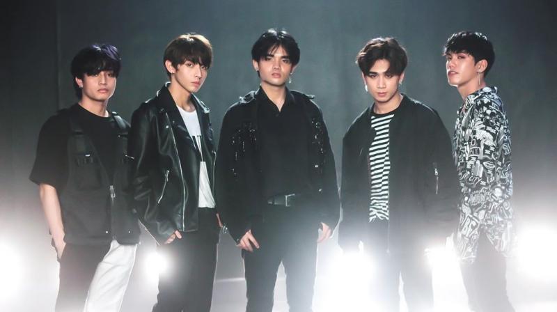 Happy Life Is Easy Life