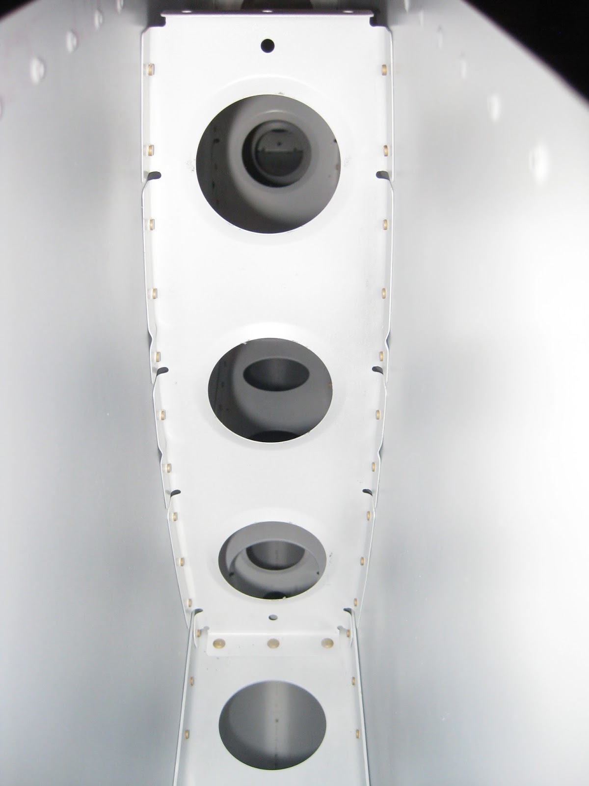 E's Van's RV-14A: Empennage: Horizontal stabilizer. Ribs and front spar ...