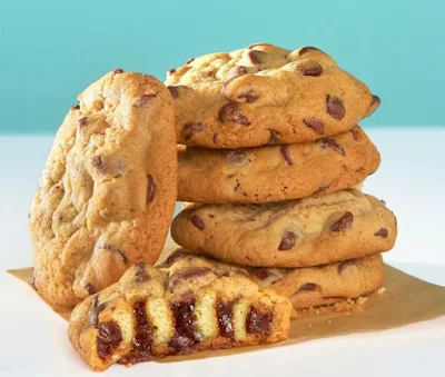 Cinnabon Brings Back Cookie-Cinnamon Roll Mash-up