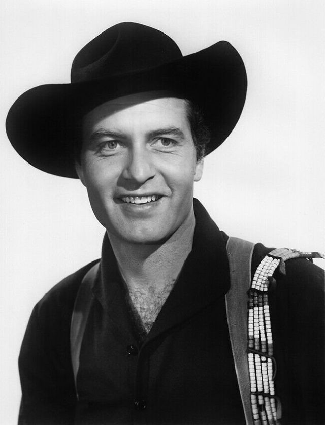 Handsome Portrait Photos of George Montgomery in the 1940s and ’50s ...