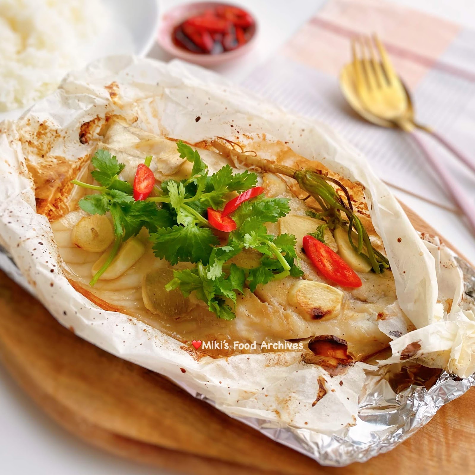 Miki's Food Archives : Baked Fish Parcel With Garlic & Ginger 纸包姜蒜烤鱼柳