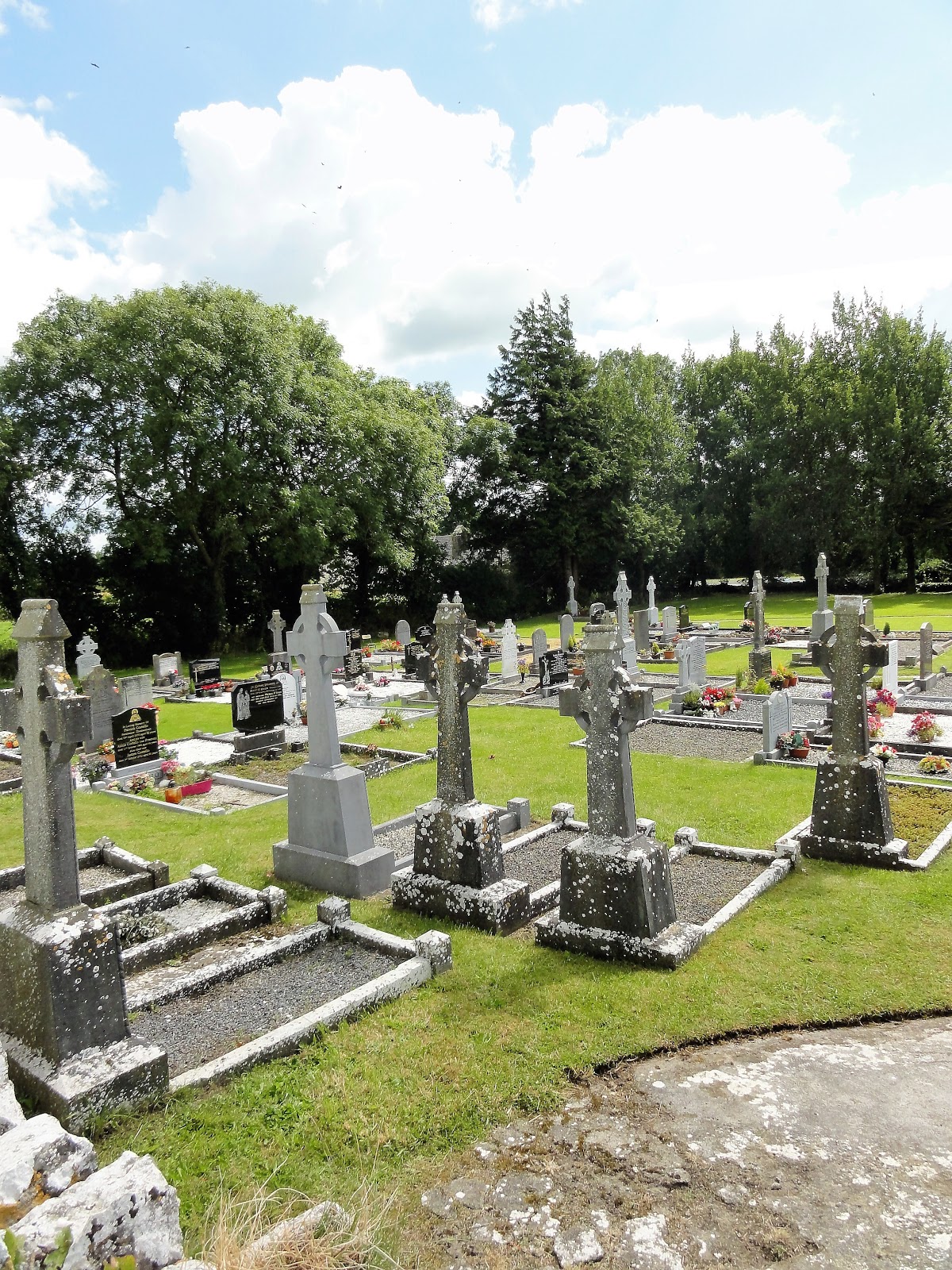 Kilkenny Graveyards: Tullaherin Graveyard (new), Parish of Tullaherin ...