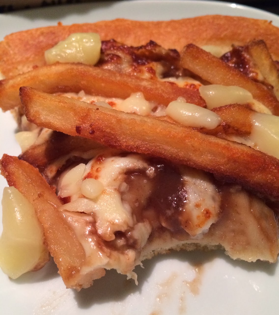 Poutine Pizza From Pizza Hut / ピザハットのプーティンピザ ~ I'm Made of Sugar ...