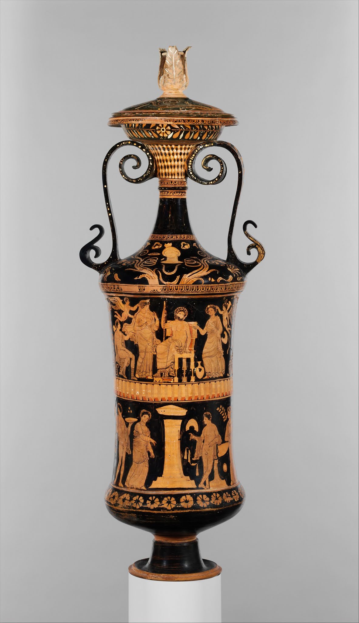 Roman Times: Apulian vase painting