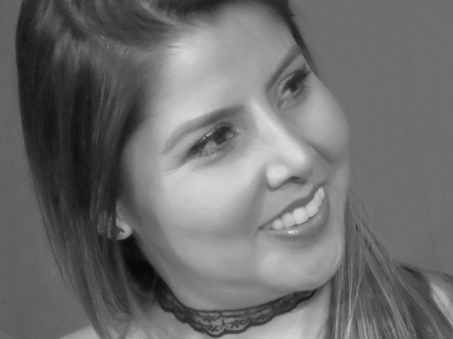 internautaSOY: SANDRA VILLALOBOS UNA REINA CON MICROFONO