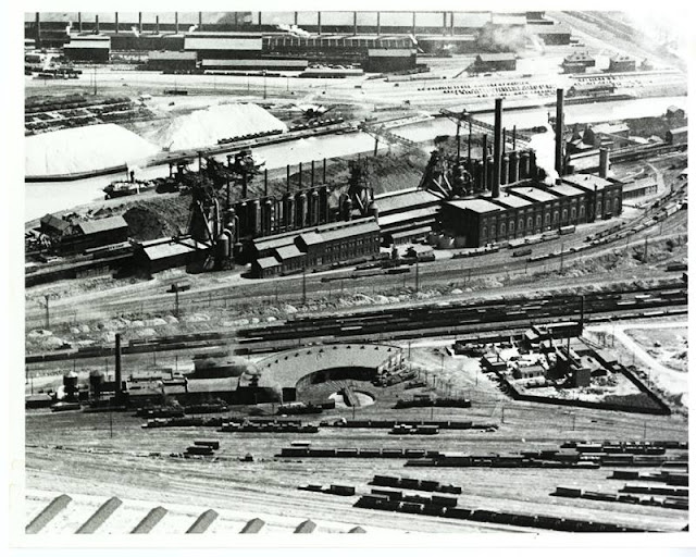 Towns and Nature: Cleveland, OH: CSX/B&O Roundhouse, Clark Ave ...