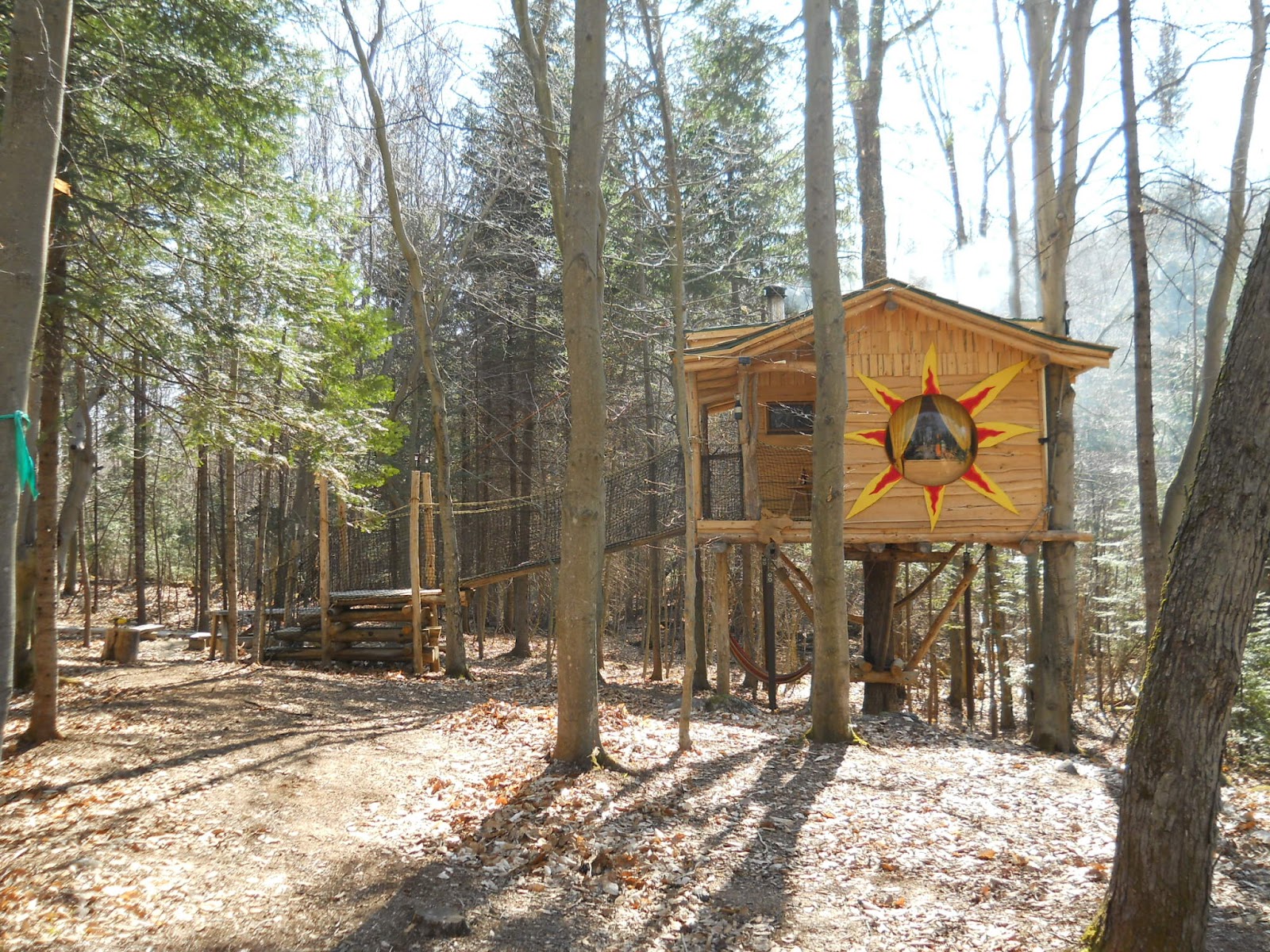 Canadian First Nations woodcarving tools and a beautiful treehouse ...
