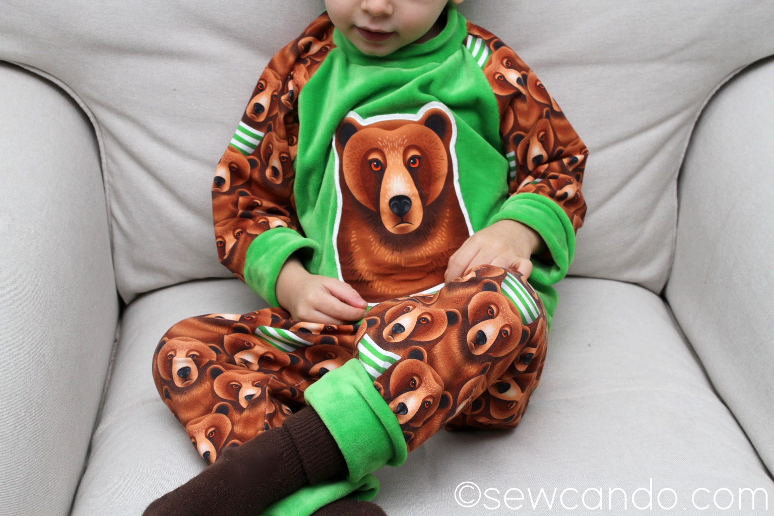 Sew Can Do: Sewing with Fabric Rapports + No-Iron Applique Technique