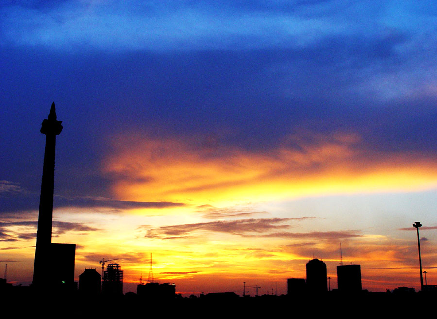 Larangan Keluar Waktu Senja Atau Menjelang Maghrib Ini Penjelsan Secara ...