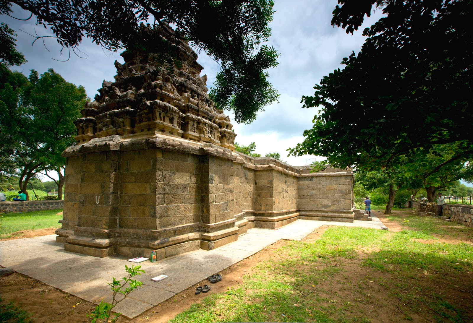 Tamilnadu Tourism: Chenraya Perumal Temple, Dharmapuri