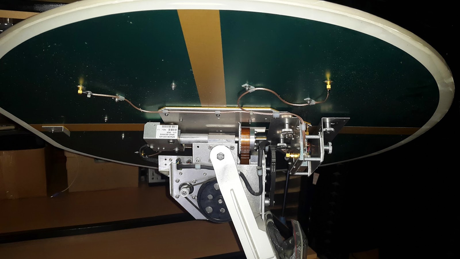 Antena InmarSat Nera F77 ~ LU7ADW