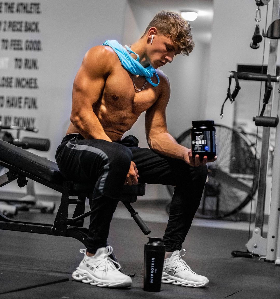 the beauty of male muscle: Marshall